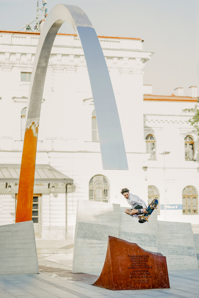 Free Skate Magazine » I Only Have Eyes For You