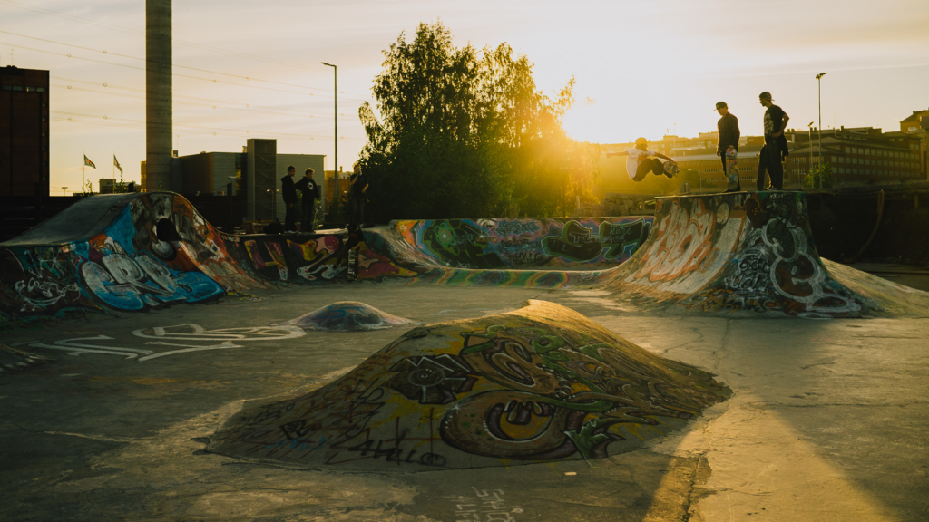 Free Skate Magazine » Do It Together