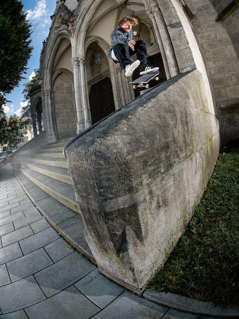 Free Skate Magazine » Dream Ticket – Girl Skateboards in England & Germany