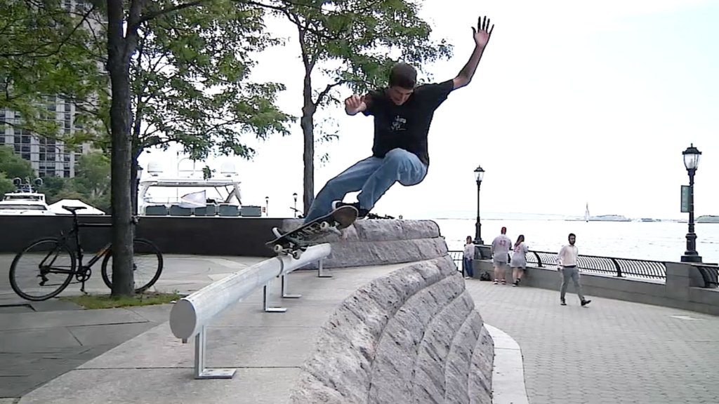 Free Skate Magazine » Andrew Wilson’s Krooked Pro part